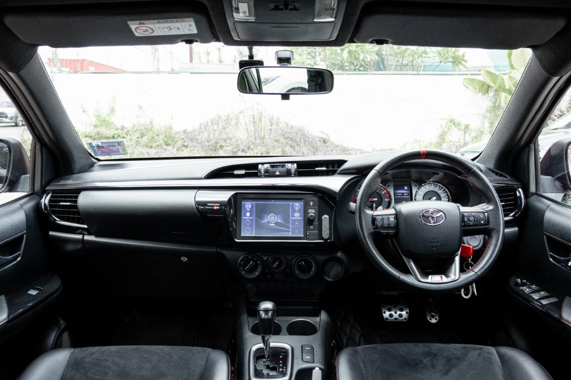 sale Toyota Hilux Revo 2.8GR Sports A/T 2022